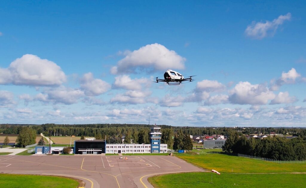 EHang’s 216 eVTOL and Falcon logistics model complete BVLOS trial ...