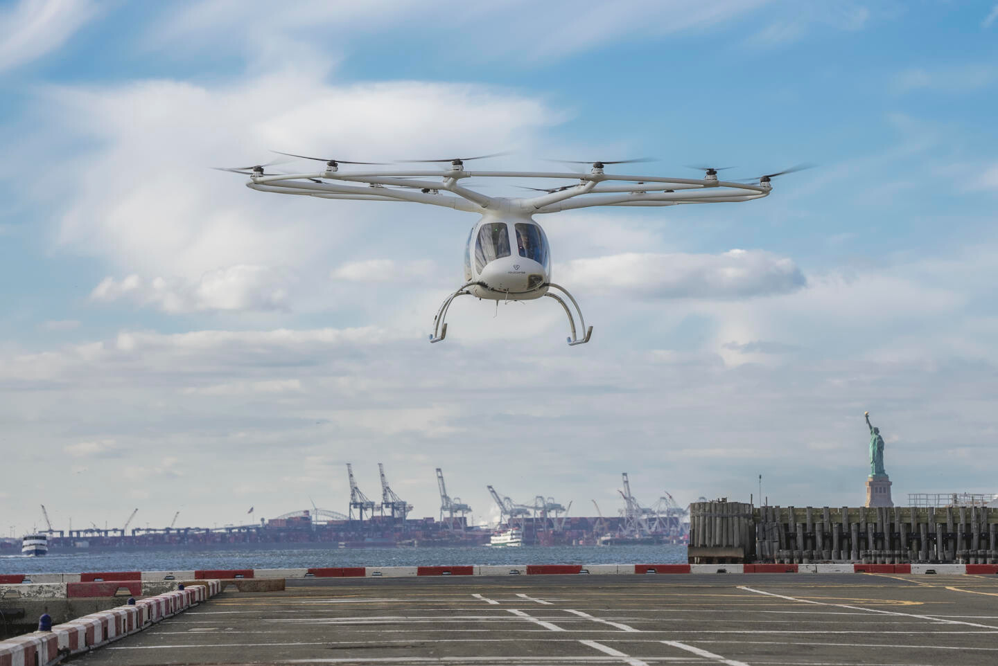 VIDEO: Volocopter’s 2X eVTOL aircraft completes first flight test in ...