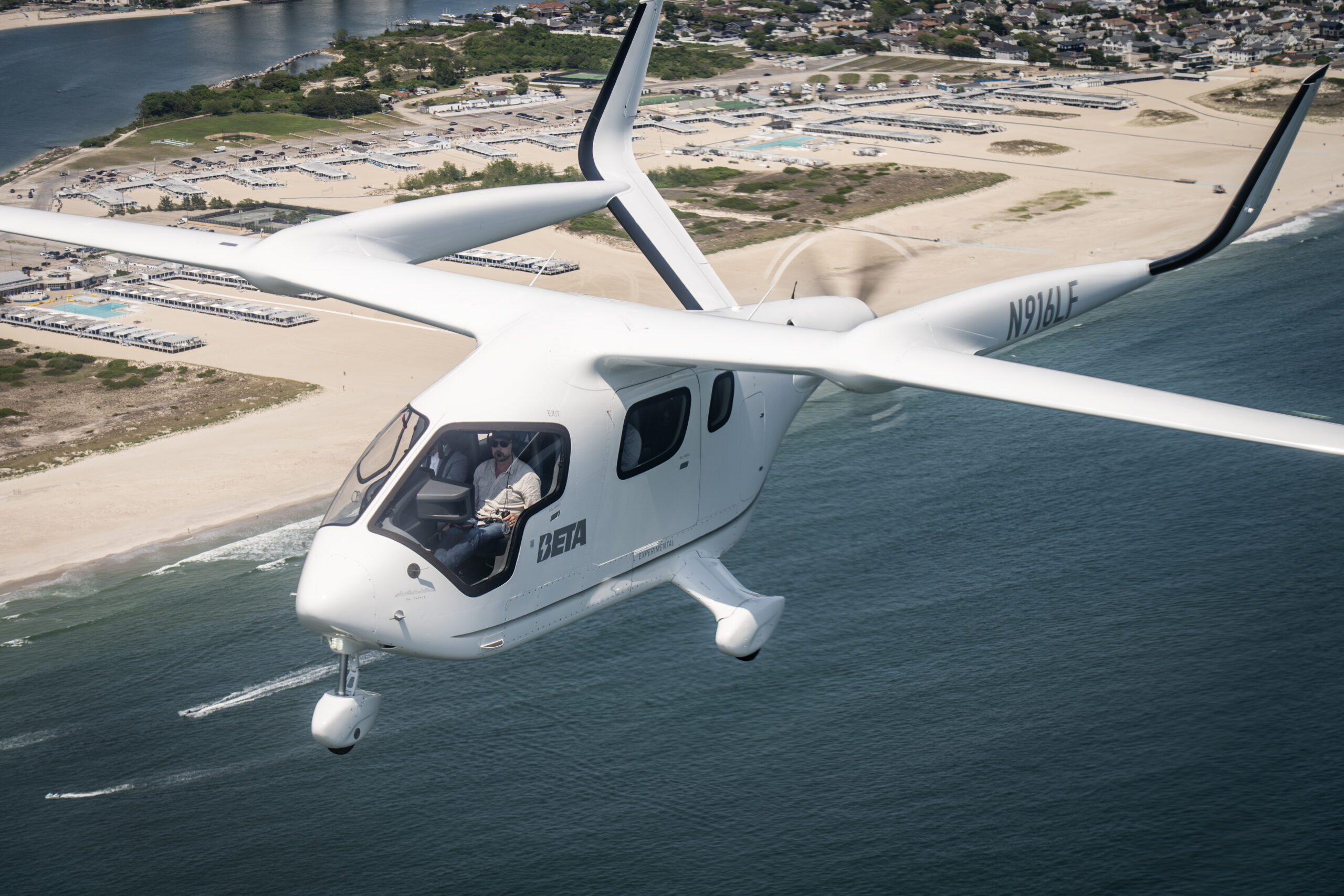 “BETA Sells 3 ALIA VTOLs to Líder, Potential of Upto 50 Orders” - eVTOL ...