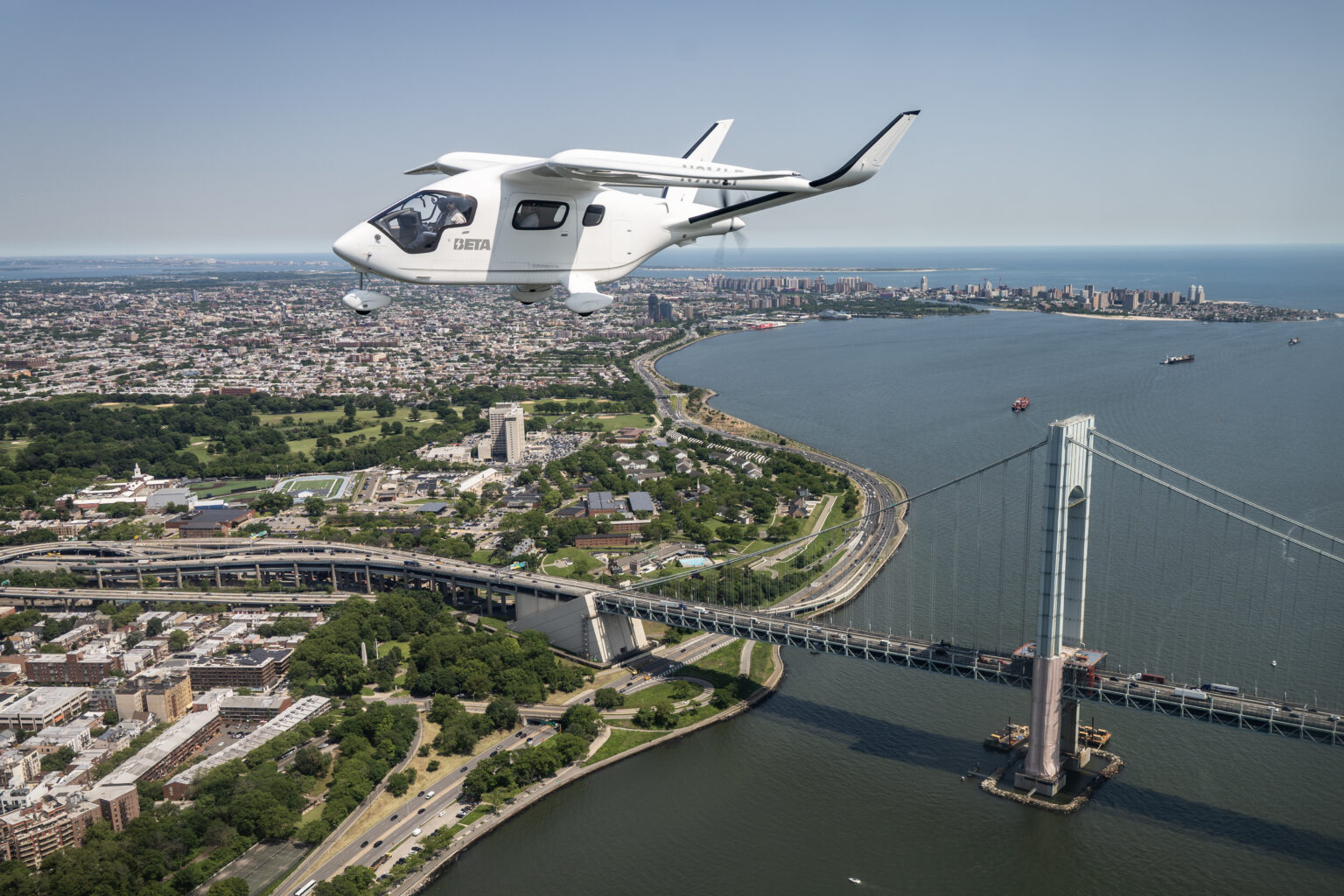 DUBAI AIRSHOW 2025: BETA Technologies and e‑Smart Group Sign Firm Order For Five ALIA CTOL ...